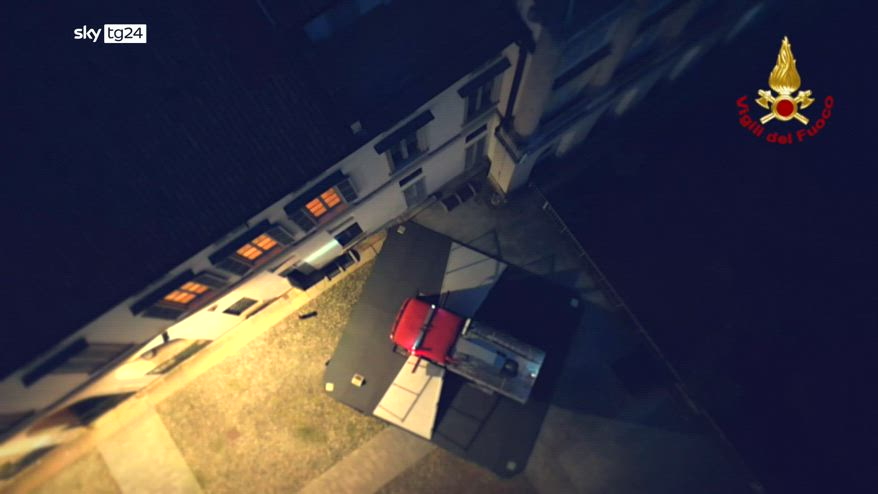 Via Palestro, installazione dei VVF a 30 anni dalla strage | Video Sky