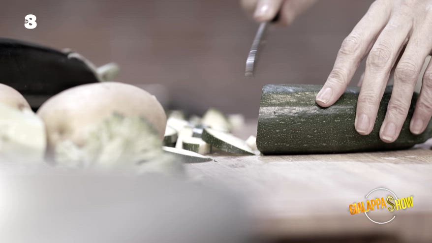 GialappaShow - Fantonio: il più ripescato d'Italia | TV8