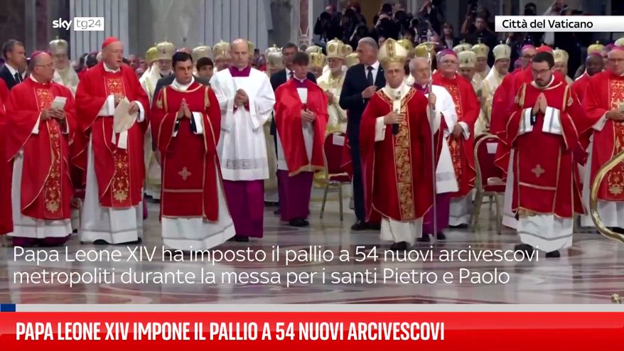Papa Leone XIV impone il pallio a 54 nuovi arcivescovi | Video Sky
