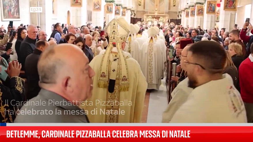 Betlemme, cardinale Pizzaballa celebra messa di Natale | Video Sky
