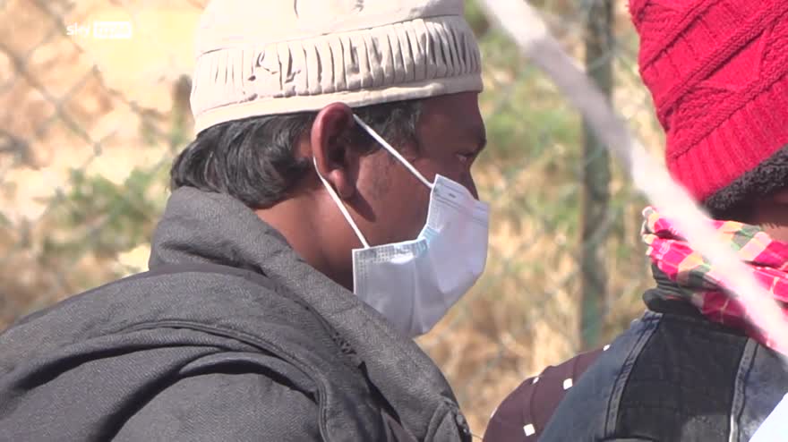 Proseguono gli arrivi a Lampedusa, riaperta la rotta libica | Video Sky